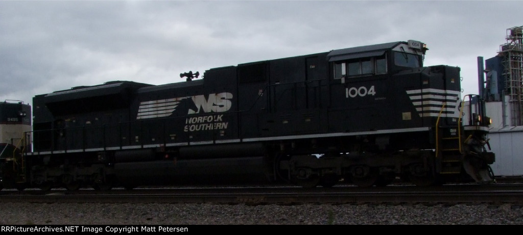 NS 1004